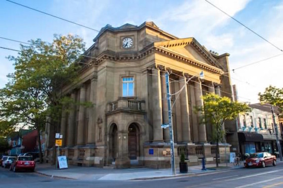 Take a Walk Through Riverside Toronto