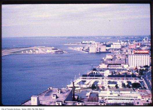 Old photographs of the Toronto waterfront from the archives
