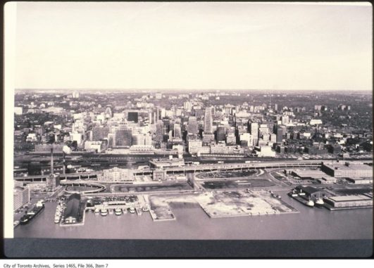 Old photographs of the Toronto waterfront from the archives