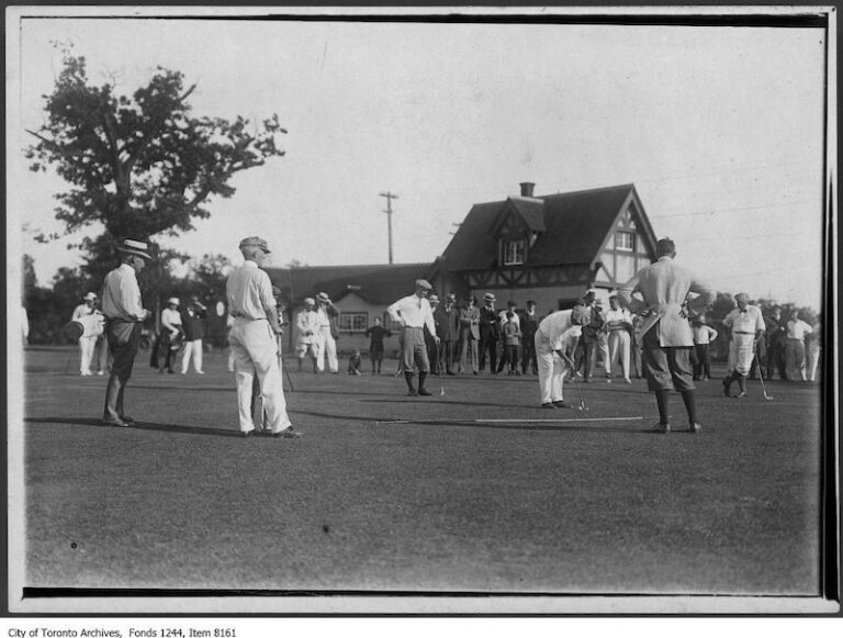 Old Golf Photographs from the City of Toronto Archives