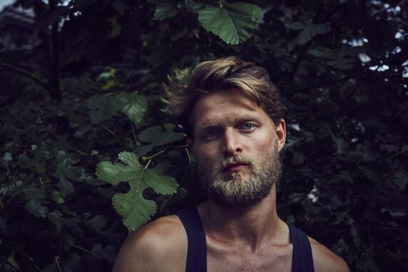 "Five Minutes With" singer songwriter Tim Moxam