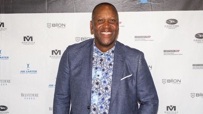Celebrities gathered in Toronto for 10th annual Joe Carter Classic