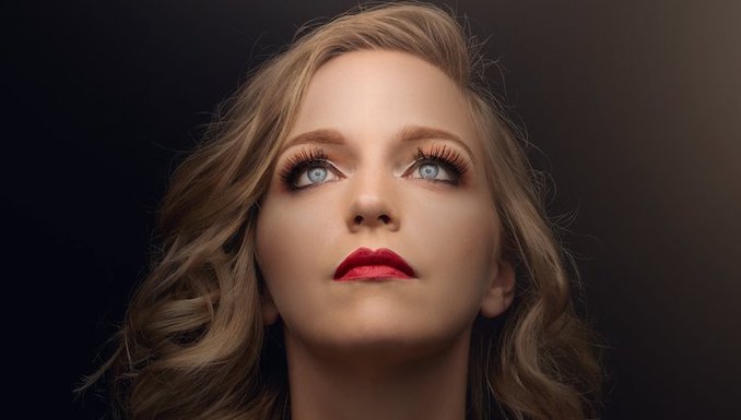 "Five Minutes With" Opera Vocalist and Coloratura Julia Dawson