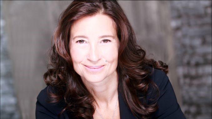 Homegrown Business: Elizabeth Becker from HiBnb