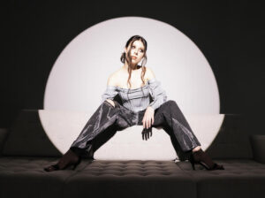 “Five Minutes With” Toronto singer-songwriter, Ashley Sienna