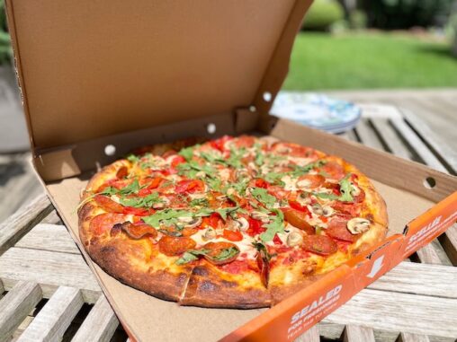 Here's how to lock-in Pizza Pizza's new 'Fixed-Rate' offer!