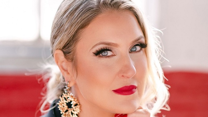 My Digital Life: Toronto Content Creator Ashley Deland