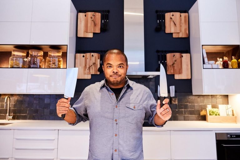 My Digital Life: Cooking Show Host Roger Mooking