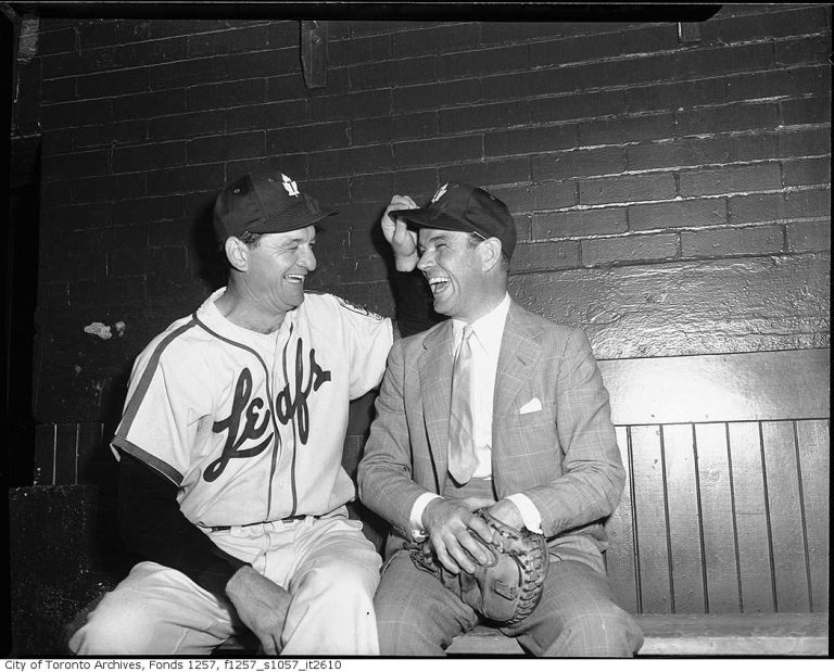 Old Photographs of the Toronto Maple Leafs(1950-1961)